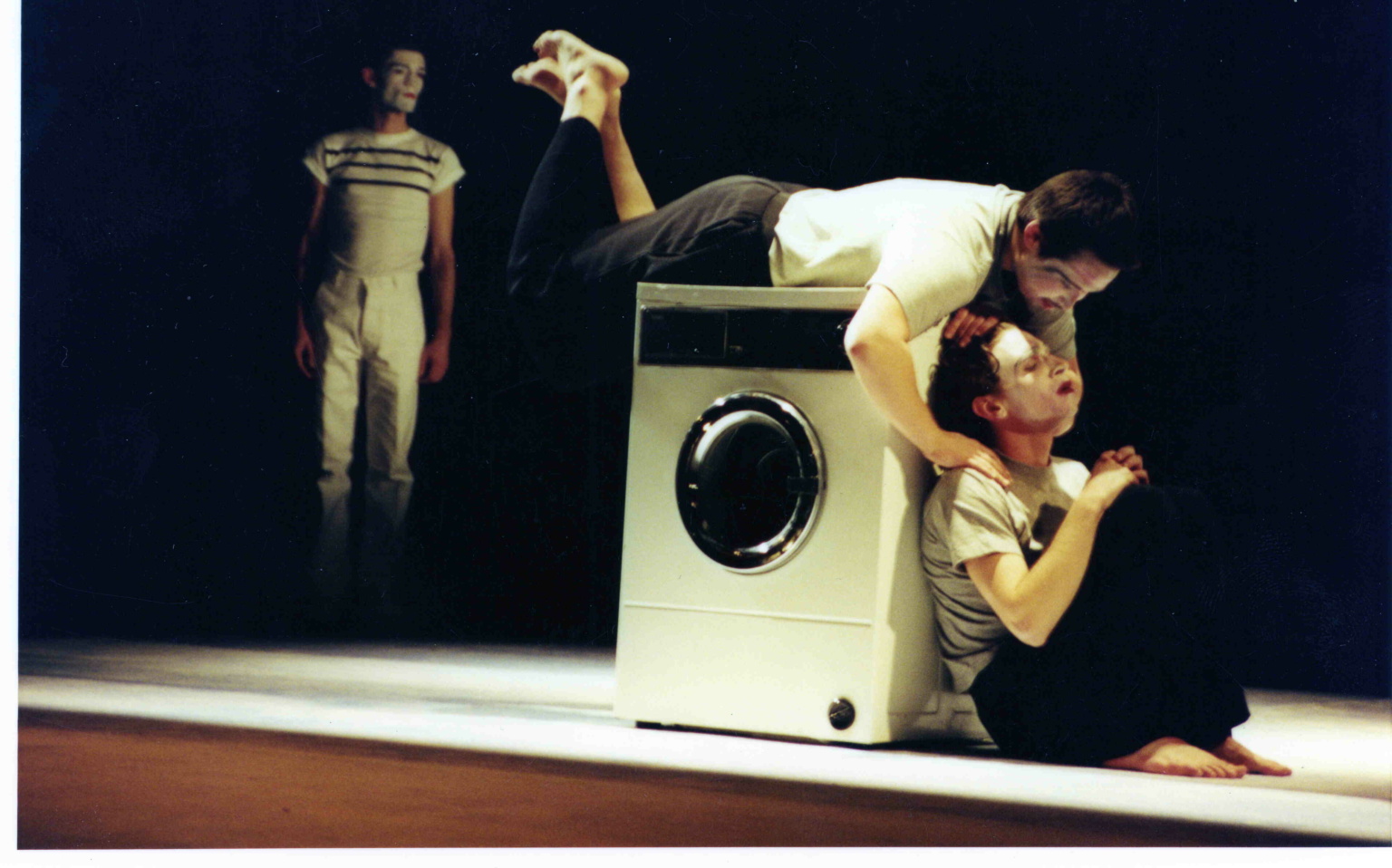 2002 – Les Bonnes/Jean Genet – Compagnie Les Désaxés Théâtre